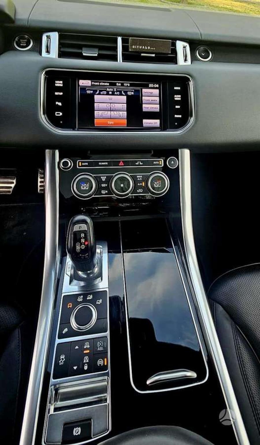 Melns Land Rover Range Rover Sport 2014 Kauņa, ar dzinēja tilpumu 2.99 L un nobraukumu 286 tūkst. km par 14750 €, foto 25 vietnē AUTOMOTO.COM.LV