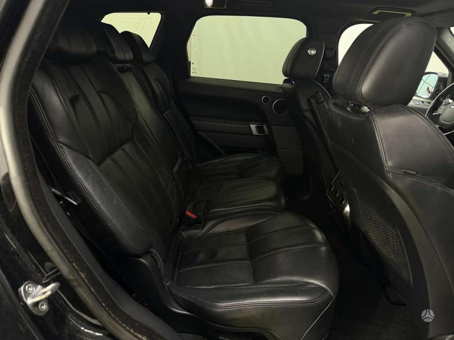 Melns Land Rover Range Rover Sport 2015 Viļņa, ar dzinēja tilpumu 2.99 L un nobraukumu 366 tūkst. km par 14350 €, foto 14 vietnē AUTOMOTO.COM.LV