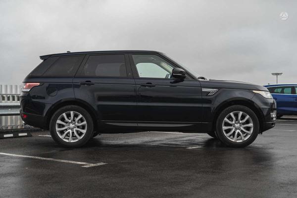 Black Land Rover Range Rover Sport 2015 in Vilnius, with an engine capacity of 2.99 L and mileage of 163 thousand km for 14800 €, photo 7 on AUTOMOTO.COM.LV