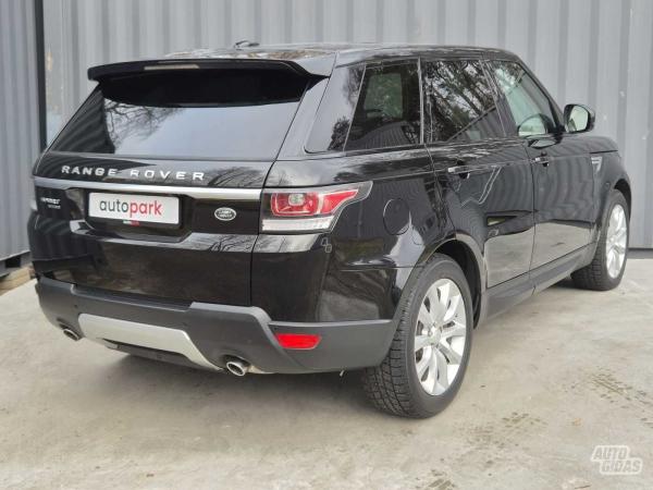 Melns Land Rover Range Rover Sport 2015 Viļņa, ar dzinēja tilpumu 3.00 L un nobraukumu 164 tūkst. km par 14999 €, foto 3 vietnē AUTOMOTO.COM.LV