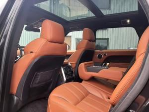 Black Land Rover Range Rover Sport 2015 in Riga, with an engine capacity of 3.00 L and mileage of 200 thousand km for 18500 €, photo 7 on AUTOMOTO.COM.LV