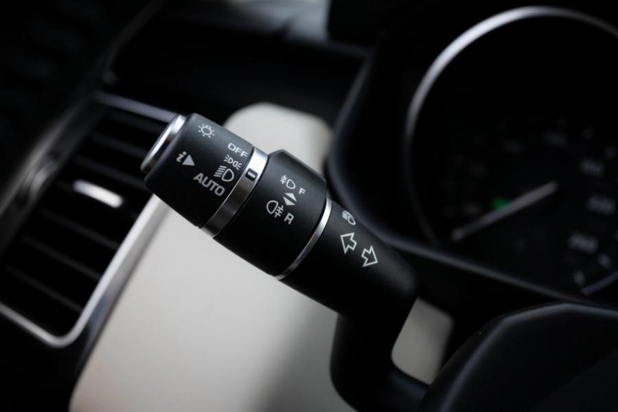 Melns Land Rover Range Rover Sport 2015 Rīga, ar dzinēja tilpumu 3.00 L un nobraukumu 122 tūkst. km par 23500 €, foto 31 vietnē AUTOMOTO.COM.LV