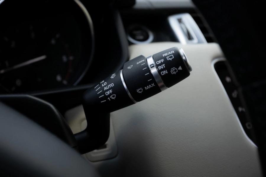 Melns Land Rover Range Rover Sport 2015 Rīga, ar dzinēja tilpumu 3.00 L un nobraukumu 122 tūkst. km par 23500 €, foto 33 vietnē AUTOMOTO.COM.LV