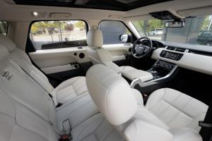 Melns Land Rover Range Rover Sport 2015 Rīga, ar dzinēja tilpumu 3.00 L un nobraukumu 122 tūkst. km par 23500 €, foto 37 vietnē AUTOMOTO.COM.LV