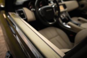 Melns Land Rover Range Rover Sport 2015 Rīga, ar dzinēja tilpumu 3.00 L un nobraukumu 122 tūkst. km par 23500 €, foto 40 vietnē AUTOMOTO.COM.LV