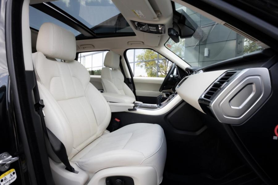 Melns Land Rover Range Rover Sport 2015 Rīga, ar dzinēja tilpumu 3.00 L un nobraukumu 122 tūkst. km par 23500 €, foto 43 vietnē AUTOMOTO.COM.LV