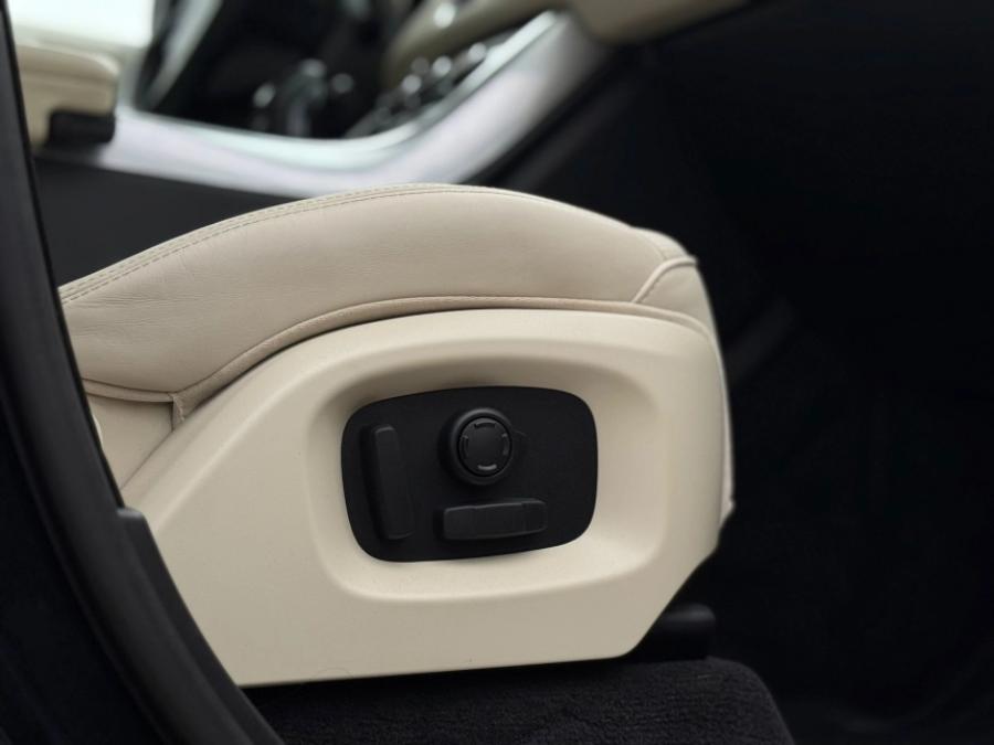 Melns Land Rover Range Rover Sport 2015 Rīga, ar dzinēja tilpumu 3.00 L un nobraukumu 122 tūkst. km par 23500 €, foto 57 vietnē AUTOMOTO.COM.LV
