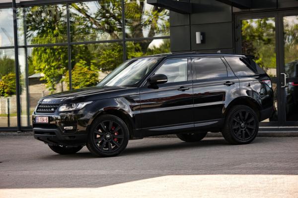 Black Land Rover Range Rover Sport 2015 in Jelgava, with an engine capacity of 3.00 L and mileage of 0 thousand km for 23500 €, photo 2 on AUTOMOTO.COM.LV