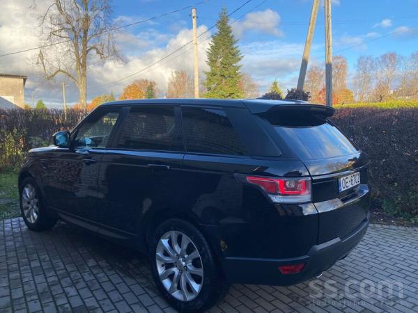 Black Land Rover Range Rover Sport 2015 in Daugavpils, with an engine capacity of 3.00 L and mileage of 180 thousand km for 15500 €, photo 4 on AUTOMOTO.COM.LV