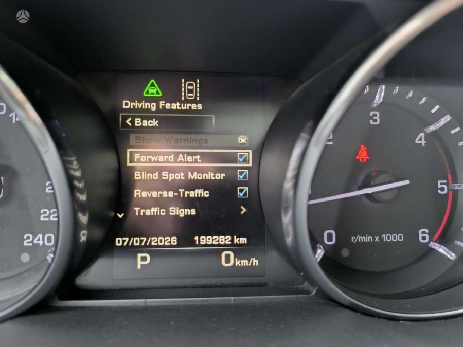 Melns Land Rover Range Rover Sport 2015 Viļņa, ar dzinēja tilpumu 2.99 L un nobraukumu 199 tūkst. km par 9900 €, foto 18 vietnē AUTOMOTO.COM.LV