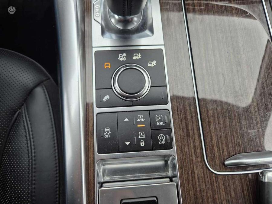 Melns Land Rover Range Rover Sport 2015 Viļņa, ar dzinēja tilpumu 2.99 L un nobraukumu 164 tūkst. km par 12900 €, foto 17 vietnē AUTOMOTO.COM.LV
