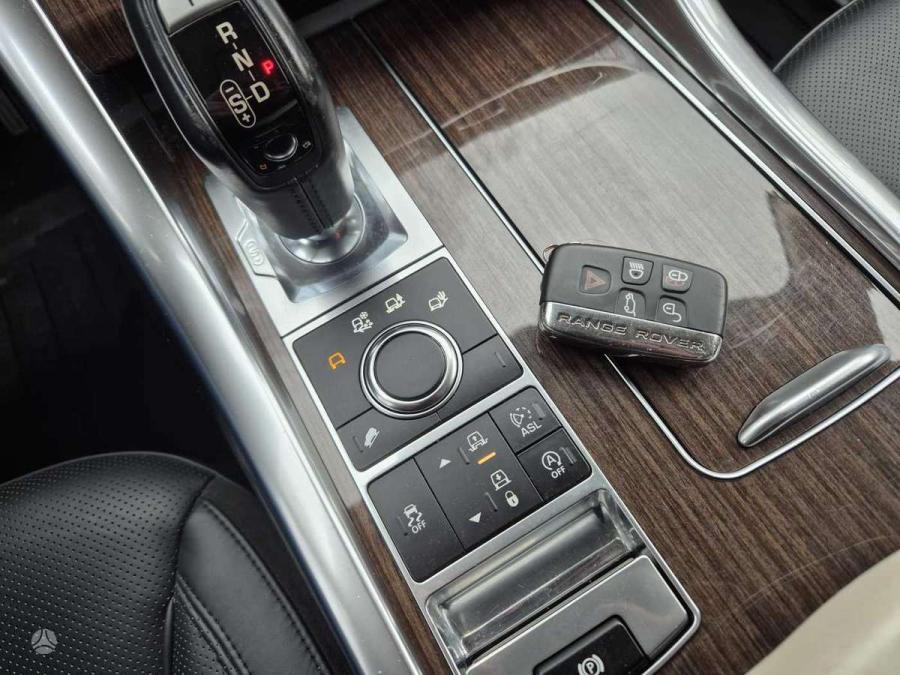 Melns Land Rover Range Rover Sport 2015 Viļņa, ar dzinēja tilpumu 2.99 L un nobraukumu 164 tūkst. km par 12900 €, foto 18 vietnē AUTOMOTO.COM.LV