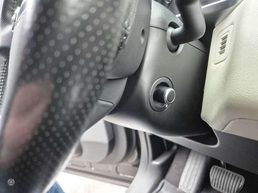 Melns Land Rover Range Rover Sport 2015 Viļņa, ar dzinēja tilpumu 2.99 L un nobraukumu 164 tūkst. km par 12900 €, foto 24 vietnē AUTOMOTO.COM.LV