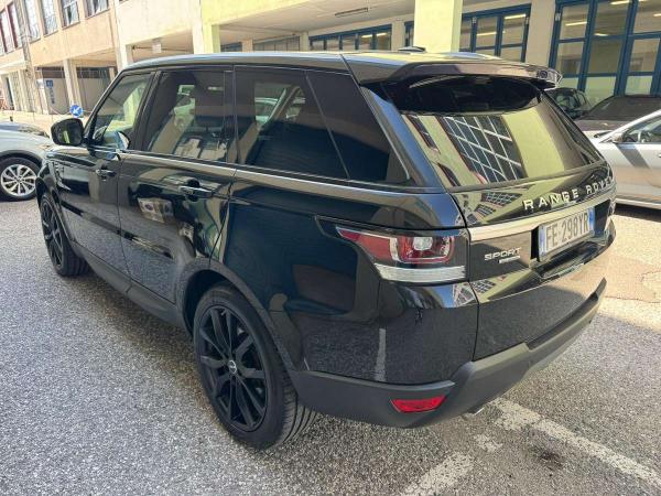 Melns Land Rover Range Rover Sport 2015 Kauņa, ar dzinēja tilpumu 3.00 L un nobraukumu 161 tūkst. km par 14850 €, foto 3 vietnē AUTOMOTO.COM.LV