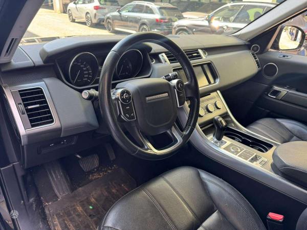 Melns Land Rover Range Rover Sport 2015 Kauņa, ar dzinēja tilpumu 3.00 L un nobraukumu 161 tūkst. km par 14850 €, foto 9 vietnē AUTOMOTO.COM.LV
