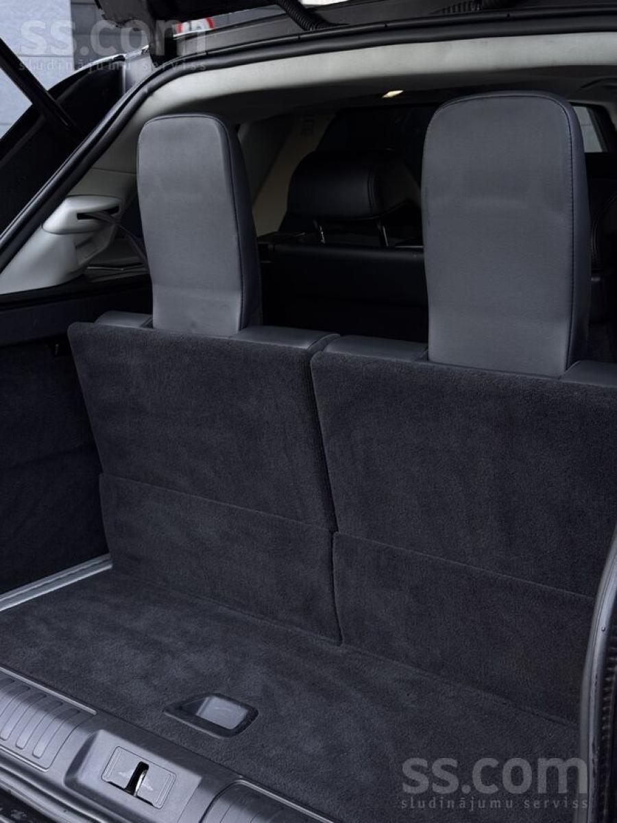 Melns Land Rover Range Rover Sport 2016 Rīga, ar dzinēja tilpumu 3.00 L un nobraukumu 147 tūkst. km par 22700 €, foto 9 vietnē AUTOMOTO.COM.LV