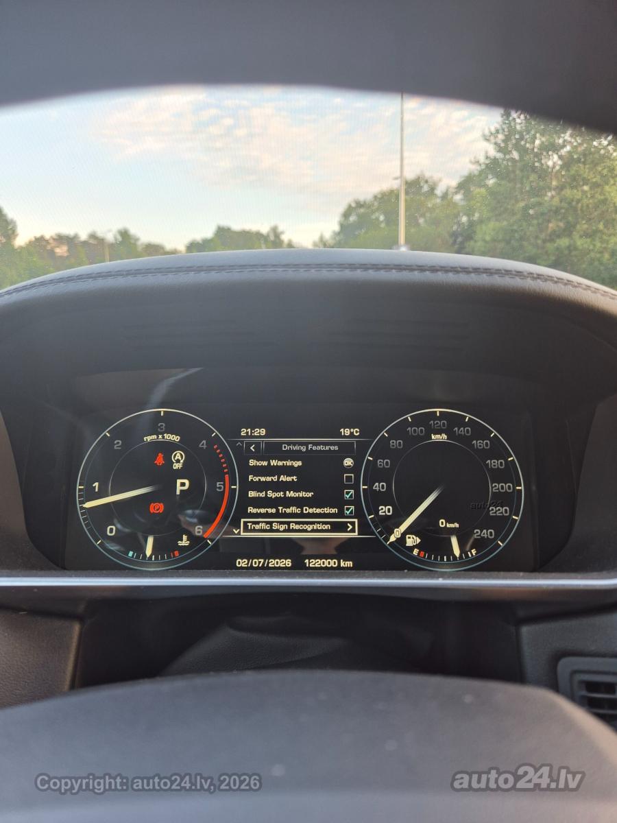 Melns Land Rover Range Rover Sport 2016 Tallina, ar dzinēja tilpumu 4.40 L un nobraukumu 122 tūkst. km par 23800 €, foto 10 vietnē AUTOMOTO.COM.LV