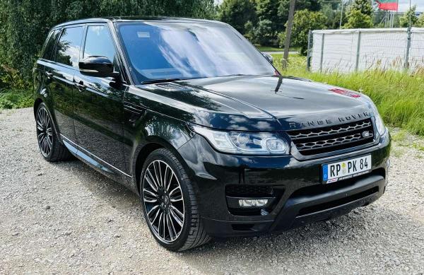 Black Land Rover Range Rover Sport 2016 in Siauliai, with an engine capacity of 4.40 L and mileage of 165 thousand km for 18500 €, photo 4 on AUTOMOTO.COM.LV