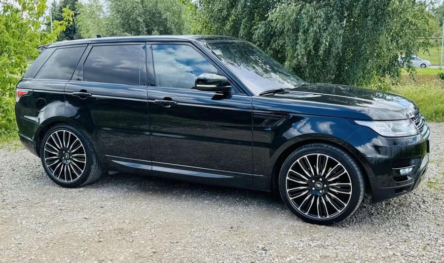 Melns Land Rover Range Rover Sport 2016 Šauļi, ar dzinēja tilpumu 4.40 L un nobraukumu 165 tūkst. km par 18500 €, foto 8 vietnē AUTOMOTO.COM.LV