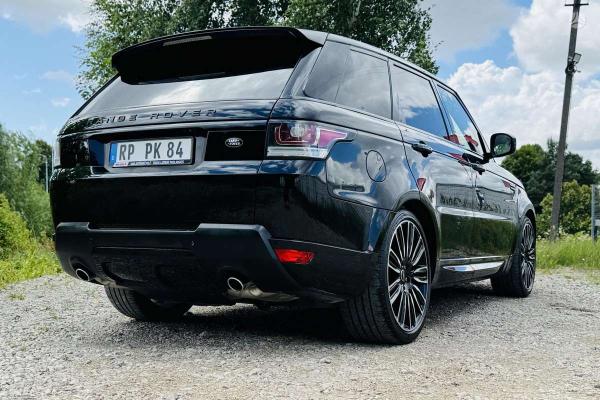 Black Land Rover Range Rover Sport 2016 in Siauliai, with an engine capacity of 4.40 L and mileage of 165 thousand km for 18500 €, photo 10 on AUTOMOTO.COM.LV