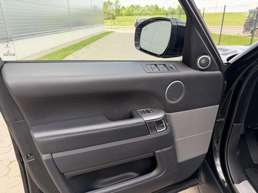 Melns Land Rover Range Rover Sport 2016 Kauņa, ar dzinēja tilpumu 4.40 L un nobraukumu 203 tūkst. km par 17900 €, foto 13 vietnē AUTOMOTO.COM.LV