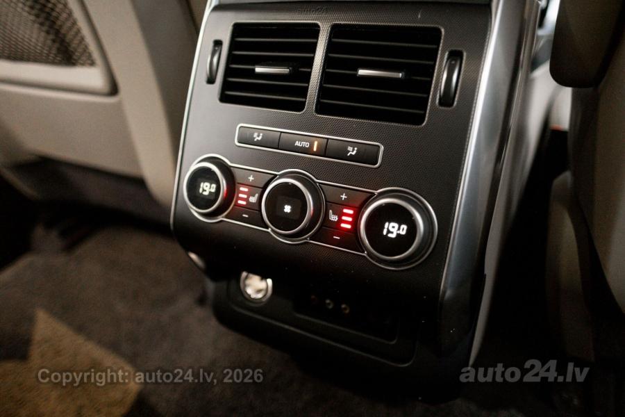 Black Land Rover Range Rover Sport 2016 in Tallinn, with an engine capacity of 3.00 L and mileage of 197 thousand km for 16999 €, photo 16 on AUTOMOTO.COM.LV