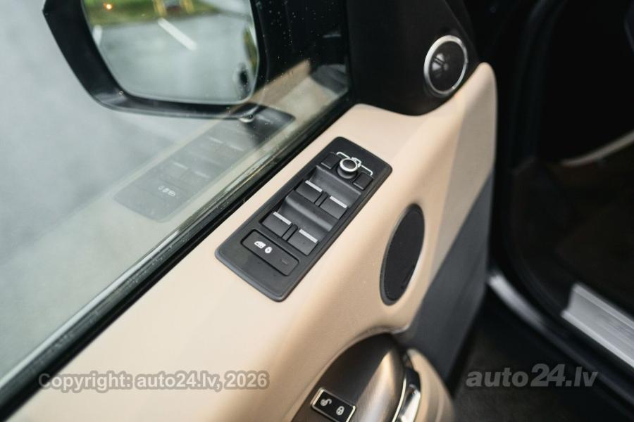 Black Land Rover Range Rover Sport 2016 in Tallinn, with an engine capacity of 3.00 L and mileage of 197 thousand km for 16999 €, photo 23 on AUTOMOTO.COM.LV