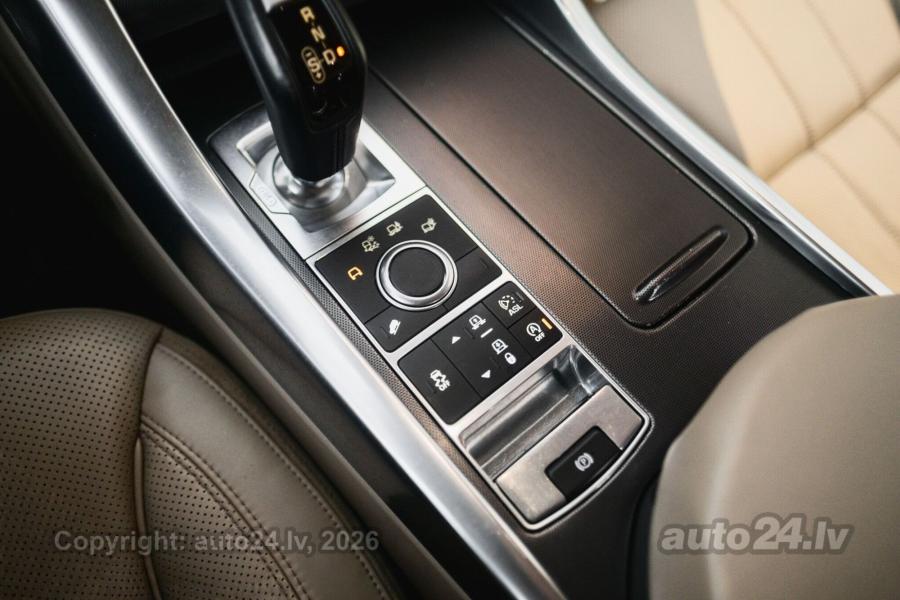 Black Land Rover Range Rover Sport 2016 in Tallinn, with an engine capacity of 3.00 L and mileage of 197 thousand km for 16999 €, photo 28 on AUTOMOTO.COM.LV