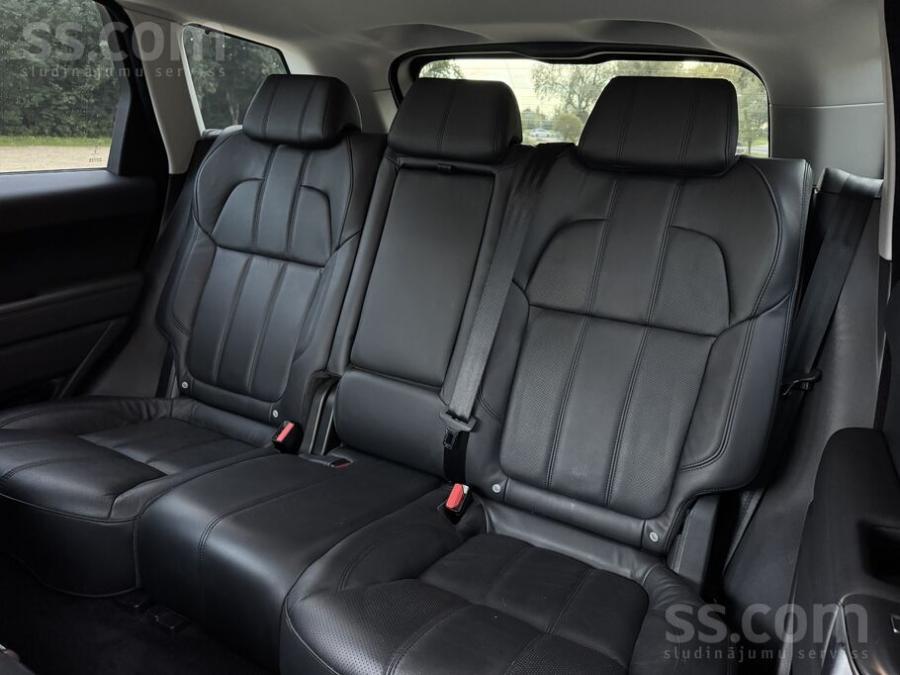 Black Land Rover Range Rover Sport 2016 in Riga, with an engine capacity of 3.00 L and mileage of 0 thousand km for 15900 €, photo 10 on AUTOMOTO.COM.LV
