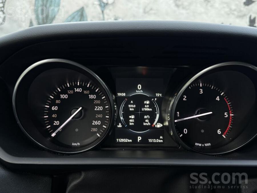 Black Land Rover Range Rover Sport 2016 in Riga, with an engine capacity of 3.00 L and mileage of 0 thousand km for 15900 €, photo 16 on AUTOMOTO.COM.LV