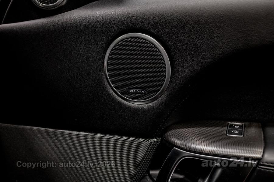 Black Land Rover Range Rover Sport 2017 in Parnu, with an engine capacity of 3.00 L and mileage of 208 thousand km for 23990 €, photo 26 on AUTOMOTO.COM.LV