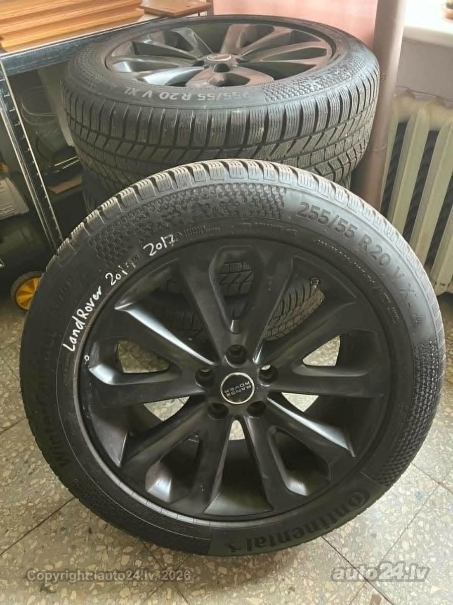 Black Land Rover Range Rover Sport 2017 in Parnu, with an engine capacity of 3.00 L and mileage of 208 thousand km for 23990 €, photo 31 on AUTOMOTO.COM.LV