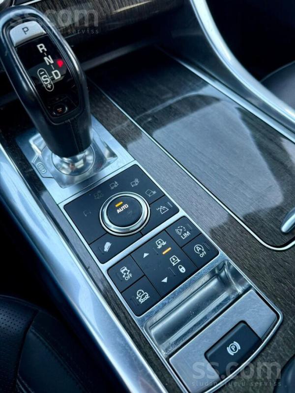 Melns Land Rover Range Rover Sport 2017 Rīga, ar dzinēja tilpumu 2.00 L un nobraukumu 0 tūkst. km par 21700 €, foto 9 vietnē AUTOMOTO.COM.LV