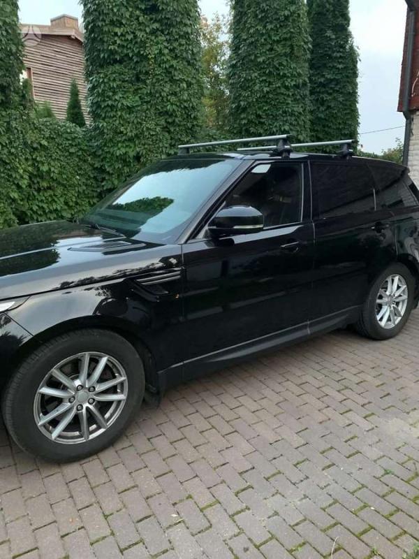 Black Land Rover Range Rover Sport 2017 in Vilnius, with an engine capacity of 2.99 L and mileage of 266 thousand km for 9700 €, photo 1 on AUTOMOTO.COM.LV