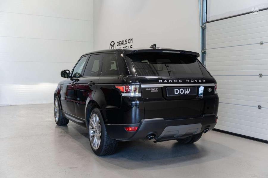 Black Land Rover Range Rover Sport 2017 in Vilnius, with an engine capacity of 2.99 L and mileage of 104 thousand km for 22500 €, photo 7 on AUTOMOTO.COM.LV