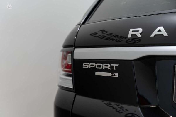 Melns Land Rover Range Rover Sport 2017 Viļņa, ar dzinēja tilpumu 2.99 L un nobraukumu 104 tūkst. km par 22500 €, foto 7 vietnē AUTOMOTO.COM.LV