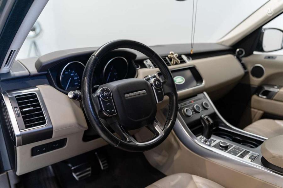 Black Land Rover Range Rover Sport 2017 in Vilnius, with an engine capacity of 2.99 L and mileage of 104 thousand km for 22500 €, photo 11 on AUTOMOTO.COM.LV