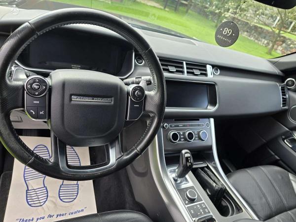 Melns Land Rover Range Rover Sport 2017 Kretinga, ar dzinēja tilpumu 2.99 L un nobraukumu 208 tūkst. km par 17545 €, foto 7 vietnē AUTOMOTO.COM.LV