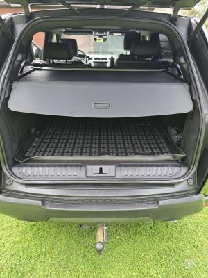 Black Land Rover Range Rover Sport 2017 in Kretinga, with an engine capacity of 2.99 L and mileage of 208 thousand km for 17545 €, photo 13 on AUTOMOTO.COM.LV