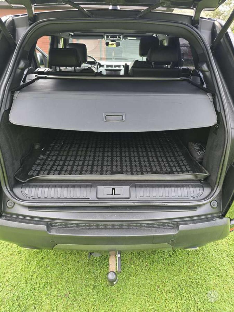 Black Land Rover Range Rover Sport 2017 in Kretinga, with an engine capacity of 2.99 L and mileage of 208 thousand km for 17545 €, photo 13 on AUTOMOTO.COM.LV
