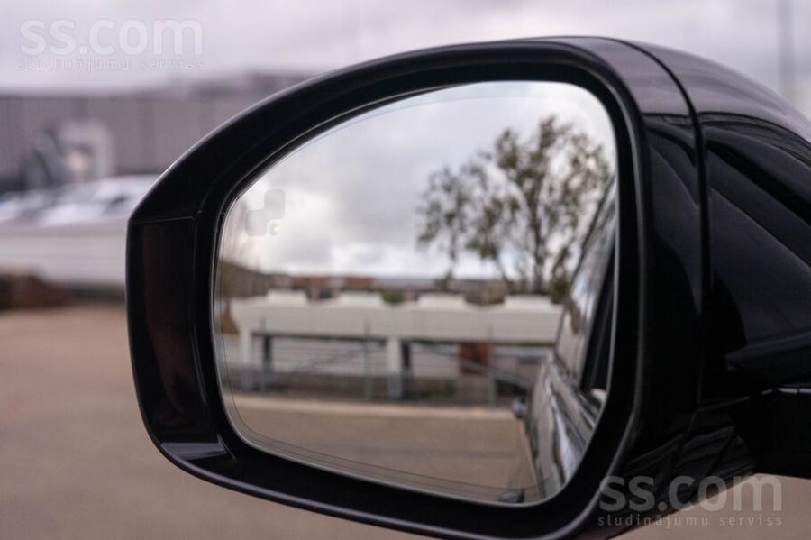 Melns Land Rover Range Rover Sport 2017 Rīga, ar dzinēja tilpumu 3.00 L un nobraukumu 257 tūkst. km par 18990 €, foto 25 vietnē AUTOMOTO.COM.LV
