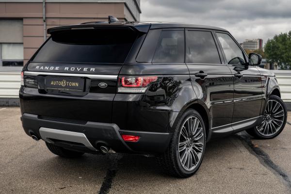Black Land Rover Range Rover Sport 2017 in Riga, with an engine capacity of 3.00 L and mileage of 257 thousand km for 18990 €, photo 5 on AUTOMOTO.COM.LV