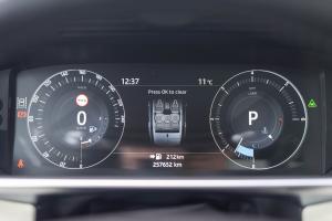 Melns Land Rover Range Rover Sport 2017 Rīga, ar dzinēja tilpumu 3.00 L un nobraukumu 257 tūkst. km par 18990 €, foto 16 vietnē AUTOMOTO.COM.LV