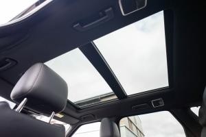 Melns Land Rover Range Rover Sport 2017 Rīga, ar dzinēja tilpumu 3.00 L un nobraukumu 257 tūkst. km par 18990 €, foto 29 vietnē AUTOMOTO.COM.LV