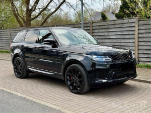 Black Land Rover Range Rover Sport 2018 in Jelgava, with an engine capacity of 4.40 L and mileage of 181 thousand km for 37900 €, photo 5 on AUTOMOTO.COM.LV
