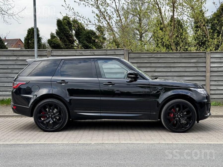 Black Land Rover Range Rover Sport 2018 in Jelgava, with an engine capacity of 4.40 L and mileage of 181 thousand km for 37900 €, photo 6 on AUTOMOTO.COM.LV