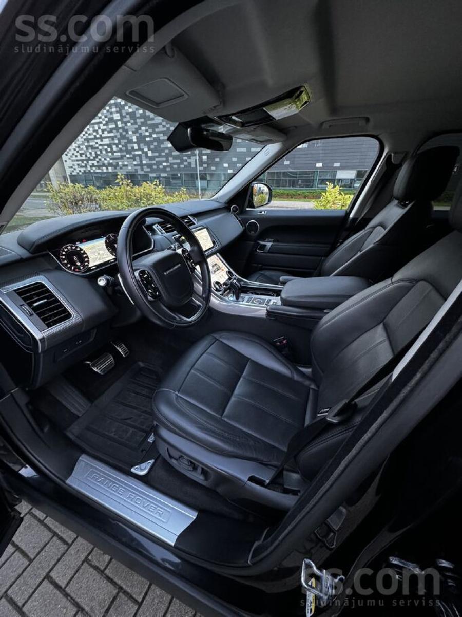 Black Land Rover Range Rover Sport 2018 in Jelgava, with an engine capacity of 4.40 L and mileage of 181 thousand km for 37900 €, photo 10 on AUTOMOTO.COM.LV