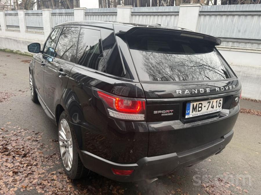 Black Land Rover Range Rover Sport 2018 in Riga, with an engine capacity of 3.00 L and mileage of 95 thousand km for 23950 €, photo 4 on AUTOMOTO.COM.LV