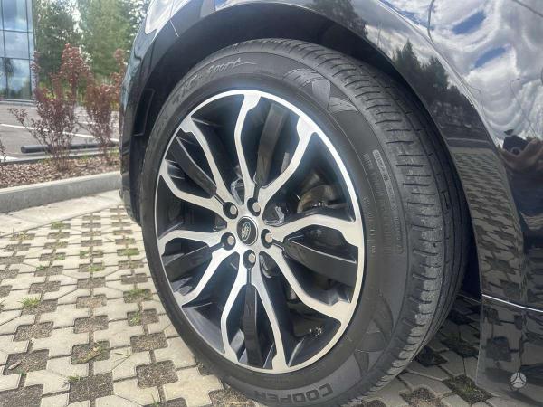 Black Land Rover Range Rover Sport 2018 in Kaunas, with an engine capacity of 2.99 L and mileage of 161 thousand km for 29300 €, photo 5 on AUTOMOTO.COM.LV