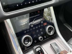 Melns Land Rover Range Rover Sport 2018 Viļņa, ar dzinēja tilpumu 2.00 L un nobraukumu 137 tūkst. km par 32670 €, foto 21 vietnē AUTOMOTO.COM.LV
